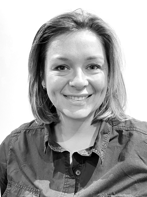 Global Contacts - 4Tags.com